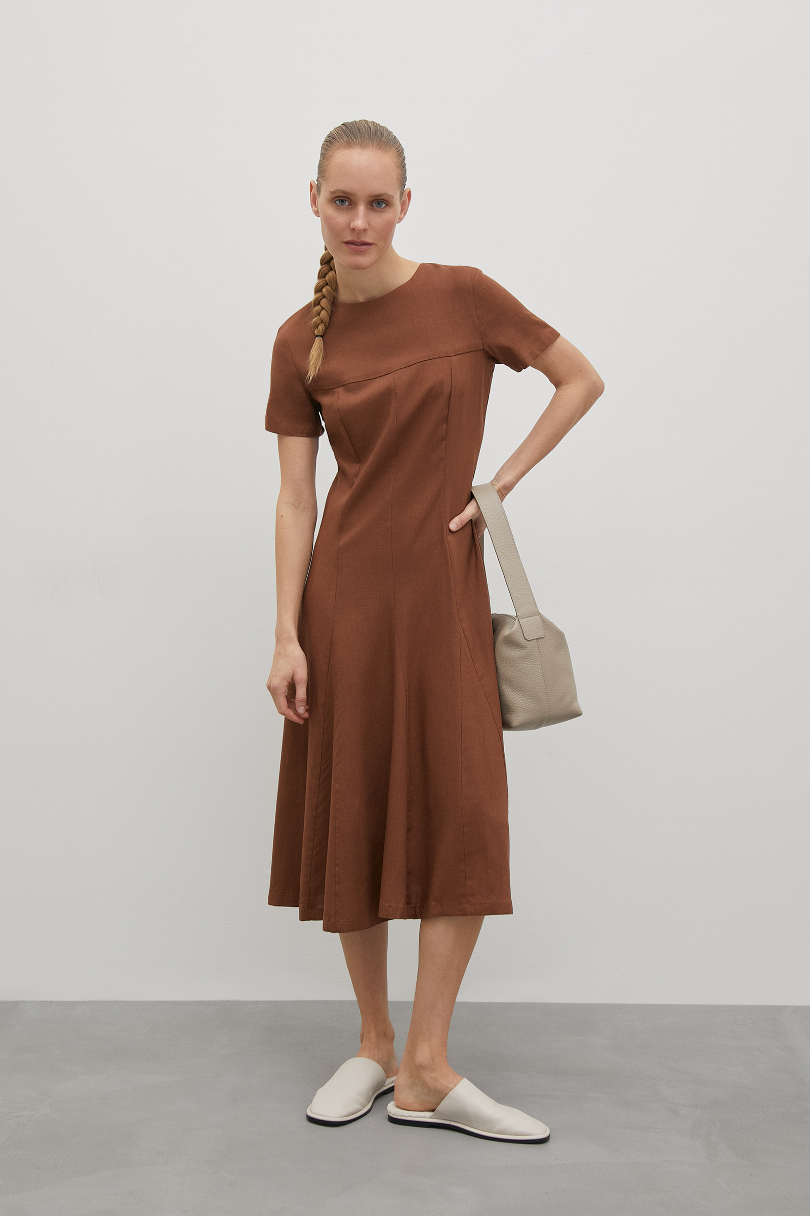 Платье женское Finn Flare FSD110145 коричневое XS