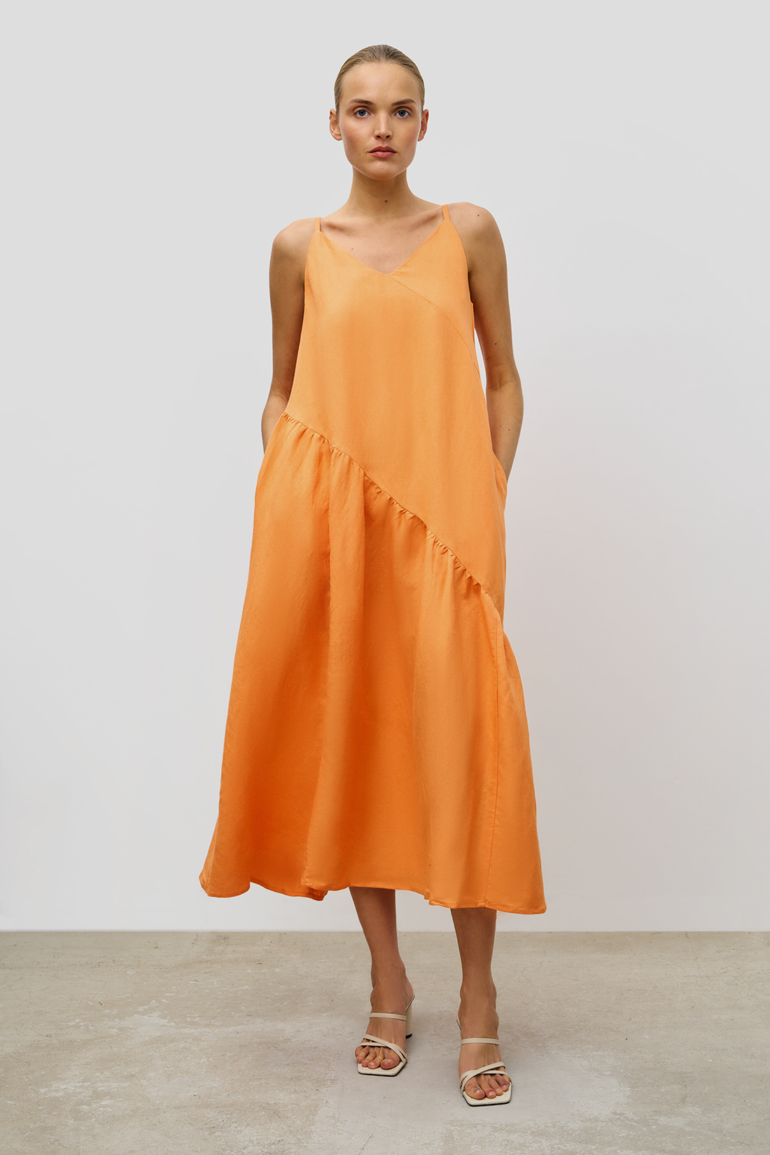 Платье женское Baon B4623002 оранжевое XS